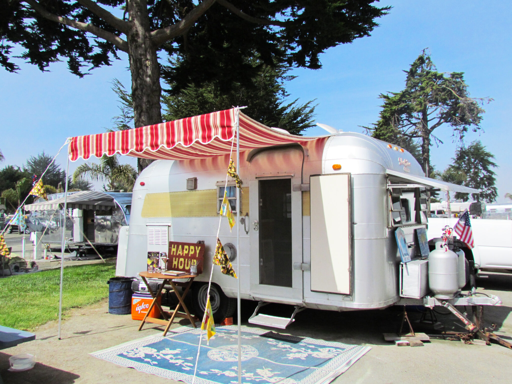 Home - Vintage Camper Trailers Magazine